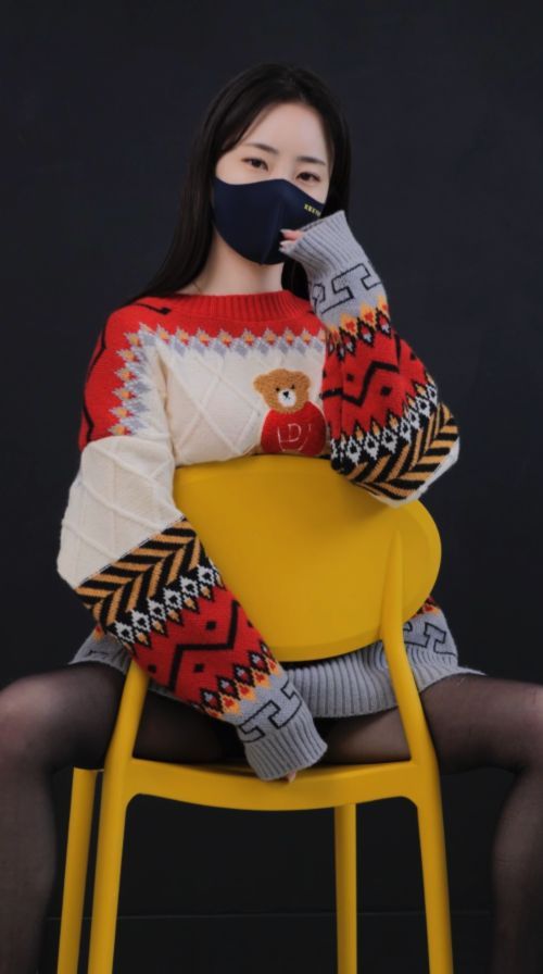 (연령제한)검스에 미치는 오빠 들어와 스타킹 신고 대놓고 벌린거 오래오래보기